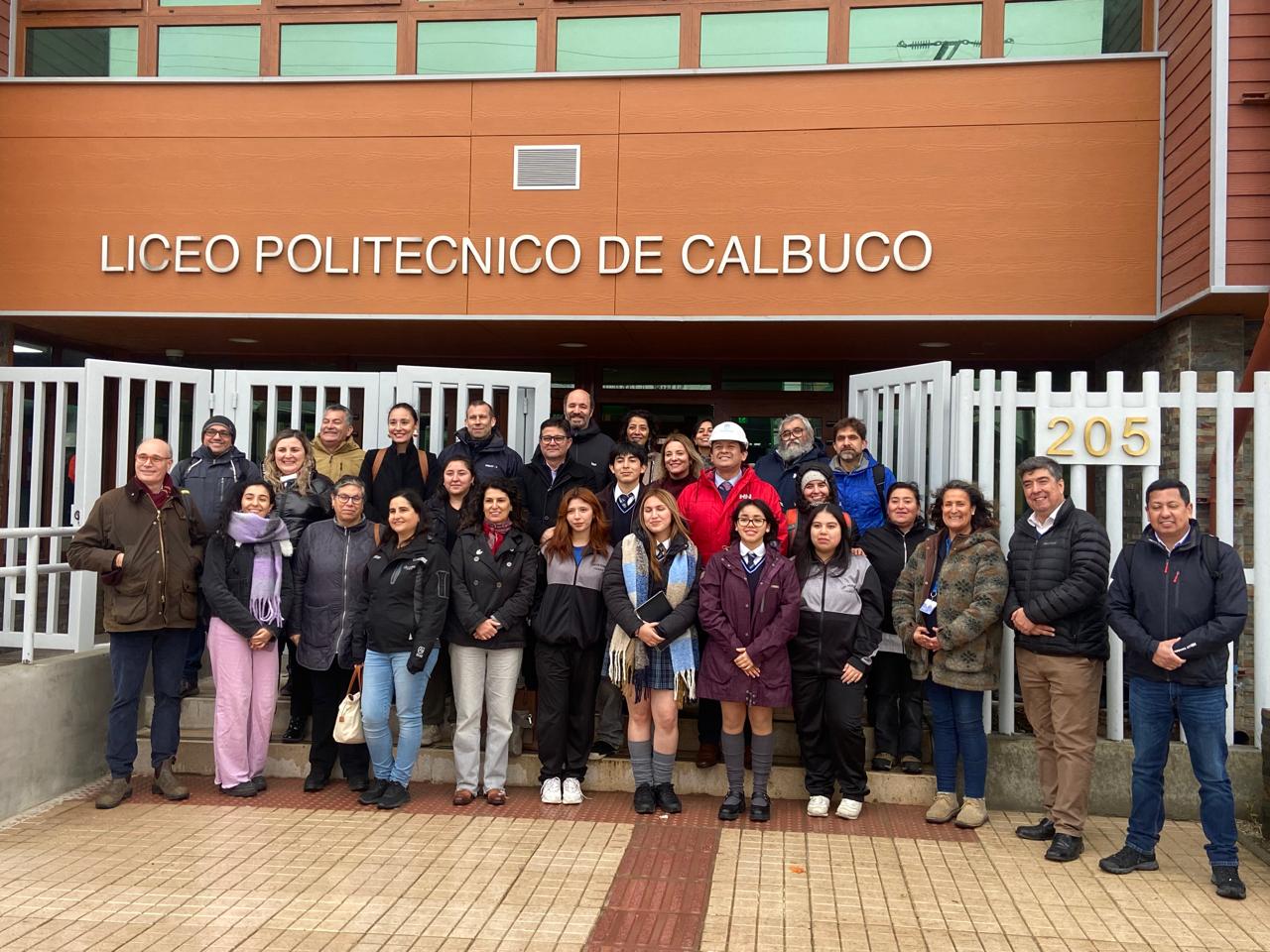 Empresas de la salmonicultura apoyan período de transición de liceo ...